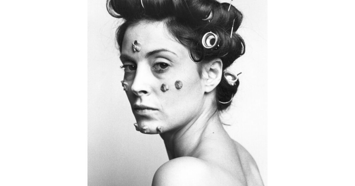 Unknown photos by feminist artist Hannah Wilke debut at Temple…